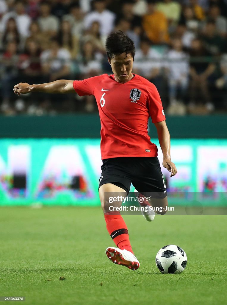 Tiểu Sử Kwon Kyung-Won - Cầu Thủ Bóng Đá Xuất Sắc Người Hàn Quốc